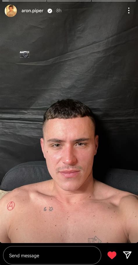 Aron Piper Story Красивые парни Знаменитости Прически