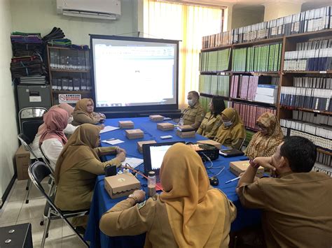 Rapat Kordinasi Review SOP Terkait Pengajuan Produk Hukum Daerah Jaringan Dokumentasi Dan