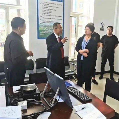 区人大常委会对区人民法院优化营商环境加强司法保障专项工作进行调研调解