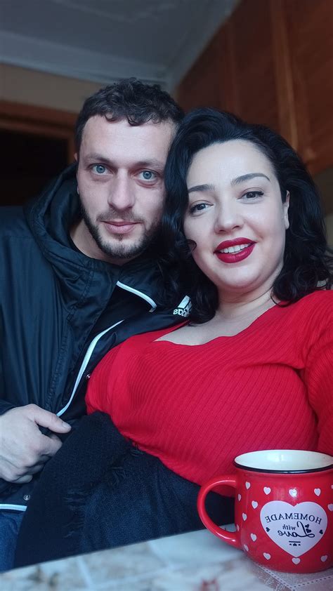 ნინო მუმლაძე ბიჭის დედა გახდა გამარჯობა ჩემო ვარსკვლავბიჭუნა