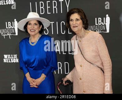Sisters Luci Baines Johnson L And Lynda Robb Daughters Of Former