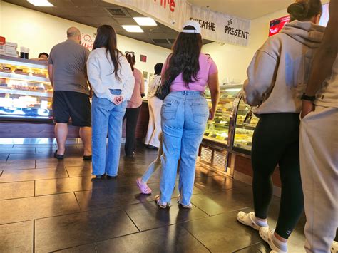 Phatty 🍑 At The Cafe Tight Jeans Forum