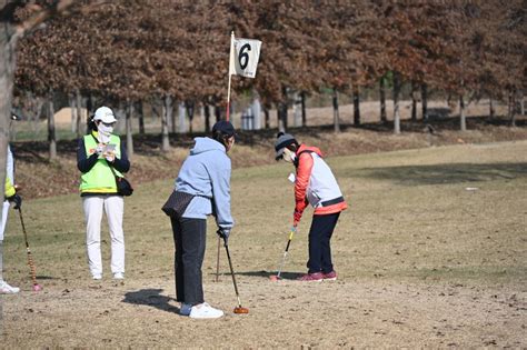 생활스포츠 파크골프로 지역민과 소통하고 외국인 주민과 화합