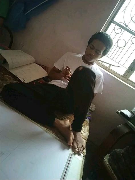 Pin By Janhvi Chouria On Panda Mirror Selfie Selfie Panda