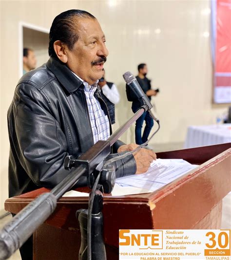 Presenta el Prof Arnulfo Rodriguez al Comité Seccional VI de CD