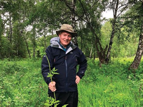 Dr James Compton ‘i Am Fundamentally Lazy And Put Off Gardening Chores Gardens Illustrated