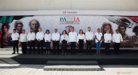 Preside Secretaría de Administración Ceremonia de Izamiento de la