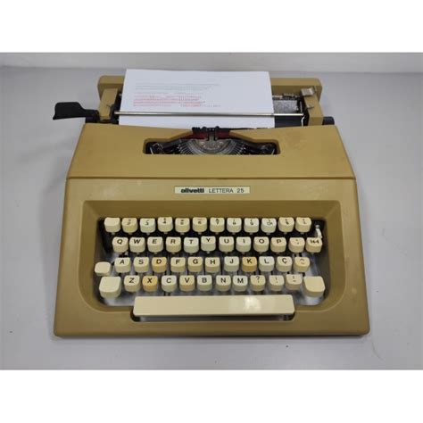 Maquina Escrever Olivetti Lettera 25 Datilografia Funciona Shopee Brasil