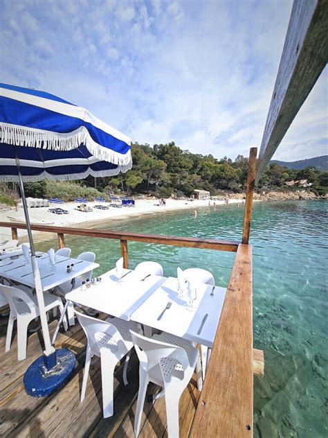 Chez Jo Tout Nus Et Tout Bronzés Bouillabaisse Sur La Plage Du Layet