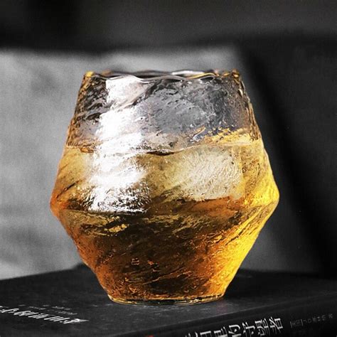 Suisei Handmade Japanese Edo Kiriko Whiskey Glass Kori Whiskey