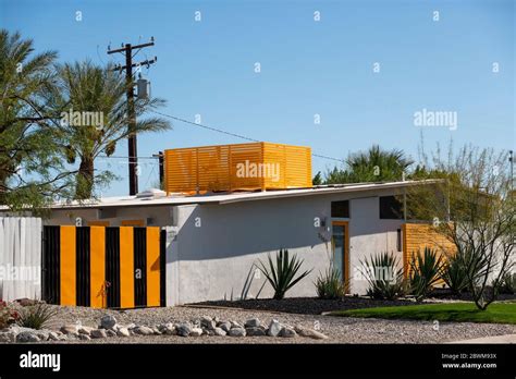 Mid Century Modern Homes In Palm Springs CA Stock Photo Alamy