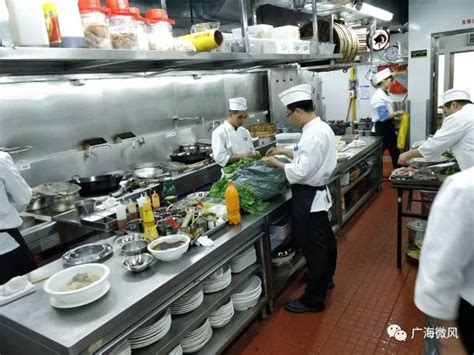 “敬业福”送给春节坚守岗位的人
