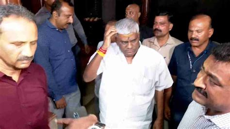 ಜೆಡಿಎಸ್ ಶಾಸಕ ಹೆಚ್ ಡಿ ರೇವಣ್ಣ ಬಂಧನವಾಗಿದ್ದು ಯಾವ ಕೇಸ್ ನಲ್ಲಿ ಇಲ್ಲಿದೆ