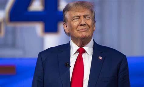 Трамп сега ги паузира царините на 90 дена но на Кина ѝ ја зголеми стапката на 125 проценти