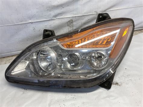 Kenworth T680 Headlamp For Sale