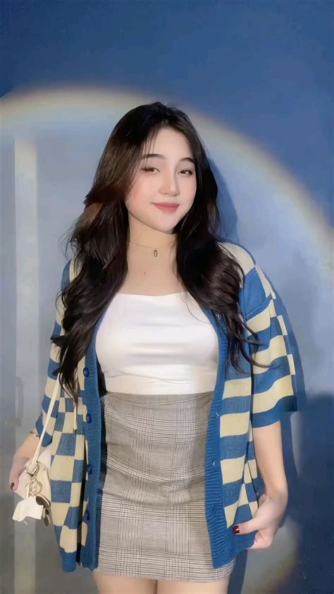 Pin oleh cukcuk di no name 4 | Potret wanita, Bola basket wanita, Gadis-gadis cantik