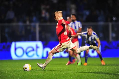 No apagar das luzes Inter vence o Avaí Como ficou Próximo jogo