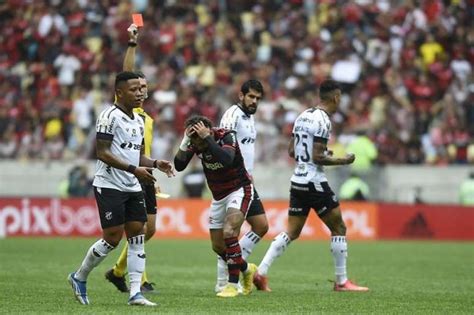 Mauro Cezar Critica Temperamento De Gabigol No Flamengo Ele Ainda
