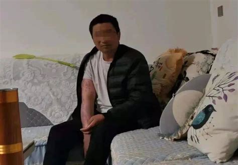 男子烧死妻子被儿子举报，今日一审宣判！陈某卫陈昌雨被告人