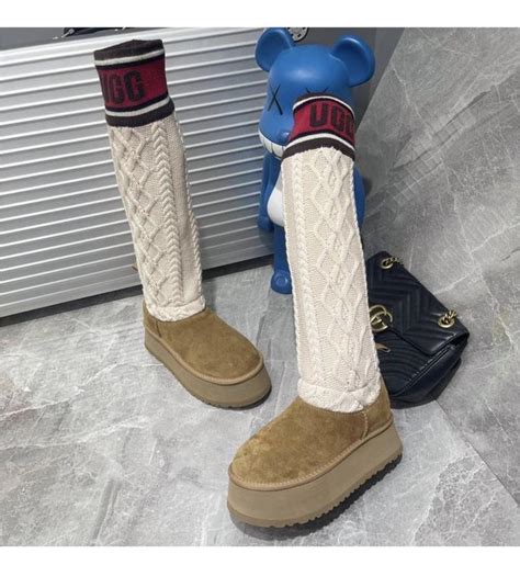 Уги — ціна 5000 грн у каталозі Уггі Купити жіночі речі за доступною