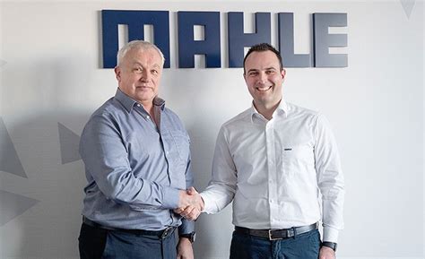 Robin Mackie On Linkedin What A Moment I Was Happy To Ink The Deal