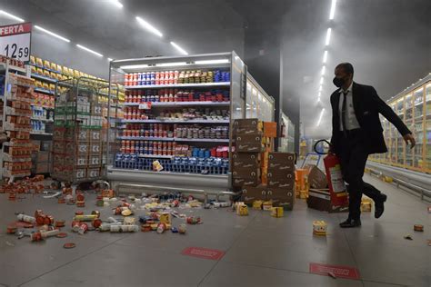 Brésil Indignation Après La Mort Dun Homme Noir Tué Par Des Agents De