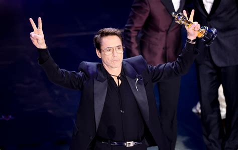 Robert Downey Jr Wins First Oscar Id Like To Thank My Terrible