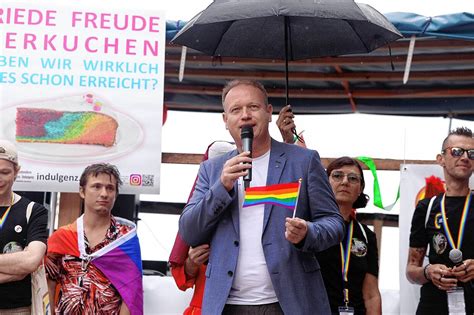 Queeres Leben am Bodensee zwischen Normalität und Nachholbedarf SÜDKURIER
