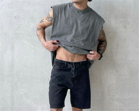 Які шорти купити чоловіку на літо модні фасони Читайте на Ukr Net