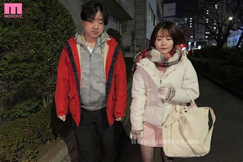 [midv 820] バイト女子の部屋着からポロリする無頓着なノーブラ巨乳誘惑に負け週5で19発射精（だ）し寝取られたフルタイム下衆不倫 水卜