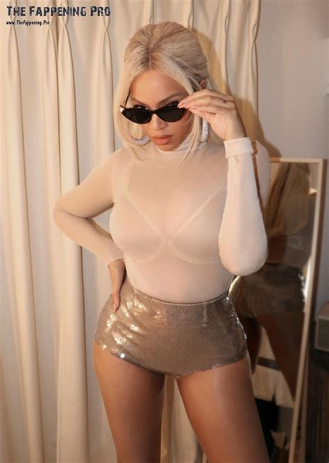 Beyonce Exposed Her Sexy Legs In Tiny Shorts 11 Photos The Fappening