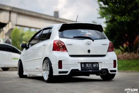 Modifikasi Simpel Toyota Yaris TRD Milik Rangga Gita GETTINLOW