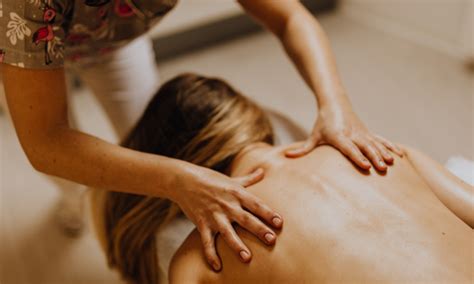Différents Types De Massages Guide Complet Des 25 En Ligne