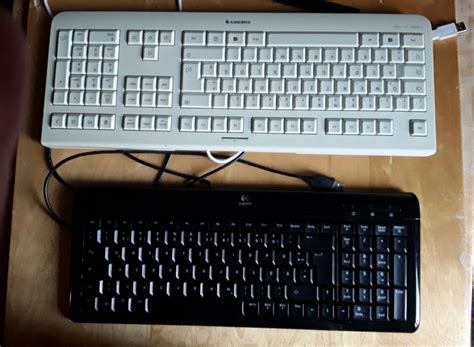 Клавіатура Logitech 100 грн Периферійні пристрої Львів на Olx