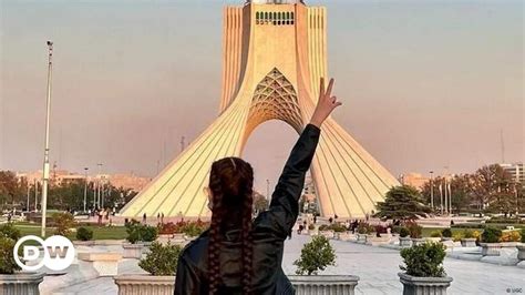 جنبش انقلابی ۱۴۰۱؛ پویشی ملی، دمکراتیک و آوانگارد Dw ۱۴۰۱۸۲۱