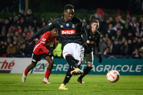 Arsenal Transfer News Stance On Permanent Balogun Move To Reims