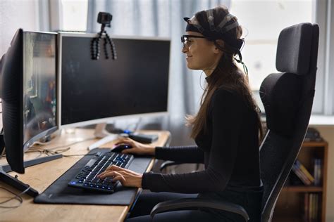Predict Vs Webcam Eye Tracking Neurons