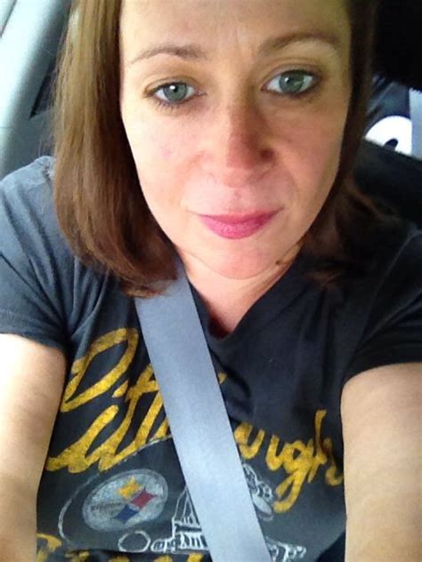 Car Selfie For Women Fashionable And Pretty