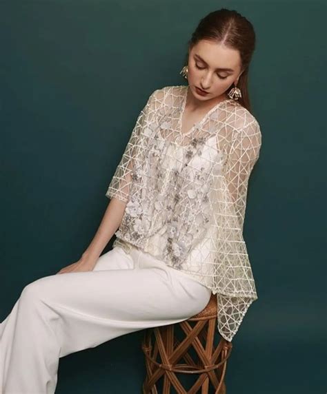 8 Outer Brokat Kekinian Untuk Tampil Lebih Stylish Dan Keren