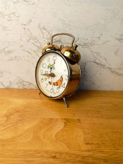 ĐỒng HỒ CƠ CÓt BÁo ThỨc GÀ MỔ ThÓc Hai ChuÔng MÁy Hero ThẬp NiÊn 90s