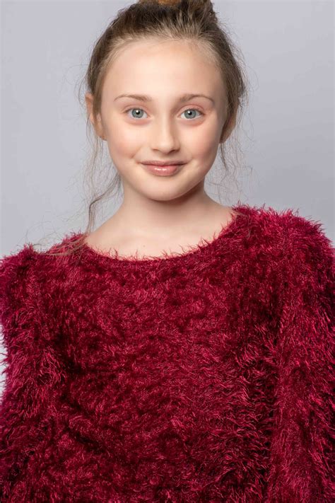 Barefoot Model And Talent Agency Macy W