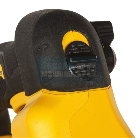 Акумулаторна въздуходувка DeWALT DCM572N • Цена