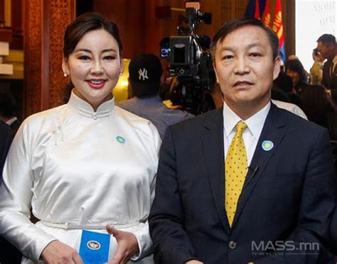 Л Гүндалай намынхаа нэрийг солих хүсэлт гаргажээ