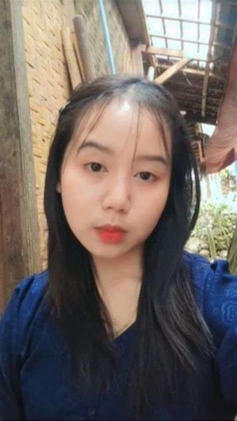 Potret Cunnah Gadis Baduy Yang Viral Disebut Mirip Artis Korea Paras