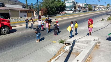Bloqueo En Autopista Del Sol Por Falta De Agua Potable En Chilpancingo
