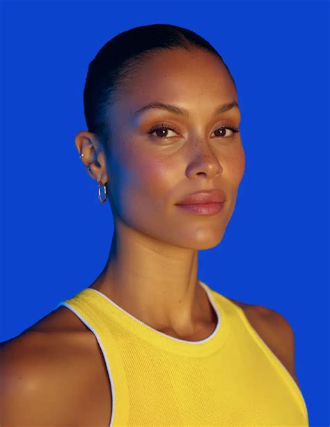 Artguru нейросеть для онлайн обработки и генерации фото