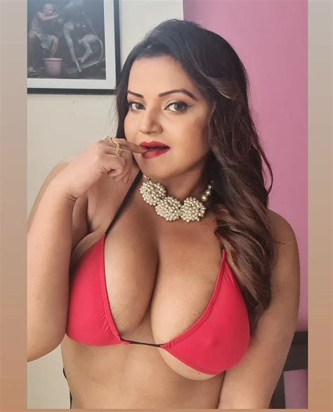 Queen On Twitter Take Subscription Of My App Hurry Up Https T Co Kqldz Xbq Https T