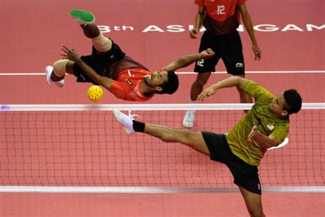 Sports Spotlight The Acrobatic Awesomeness Of Sepak Takraw The Roar