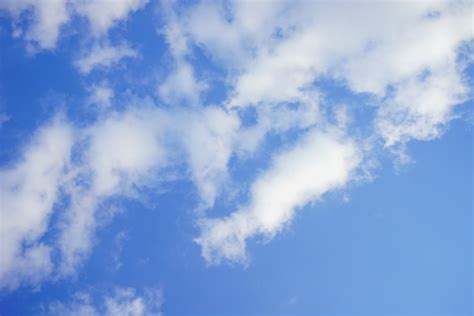 Gambar Horison Langit Sinar Matahari Suasana Siang Hari Gumpalan Awan Biru Awan Awan