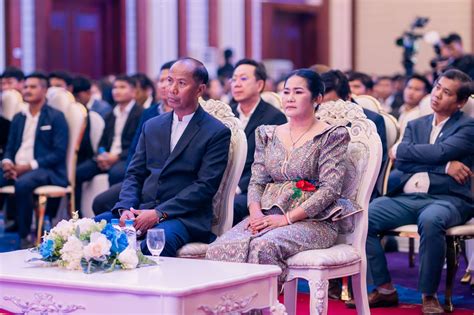 ឧកញ៉ា សំ បូទុម្ភ ឧបត្ថម្ភថវិកាចំនួន ១ម៉ឺនដុល្លារជូនមូលនិធិតេជោ១២៥